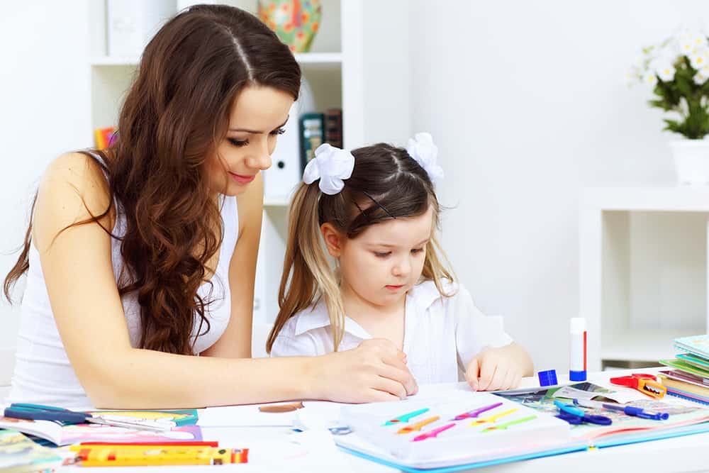 19 atividades para ensinar crianças em idade pré-escolar em casa | Familia