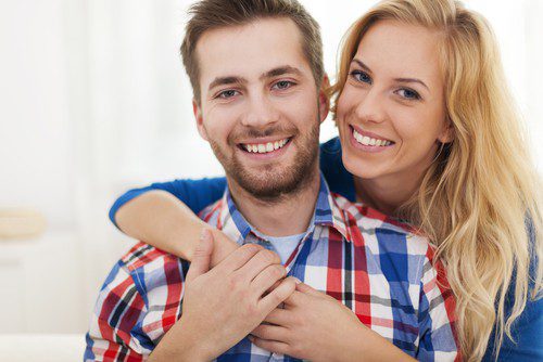 10 coisas que esposas de maridos felizes fazem todos os dias | Familia