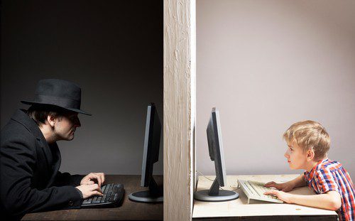 4 perigos aos quais nossos filhos estão expostos na Internet | Familia